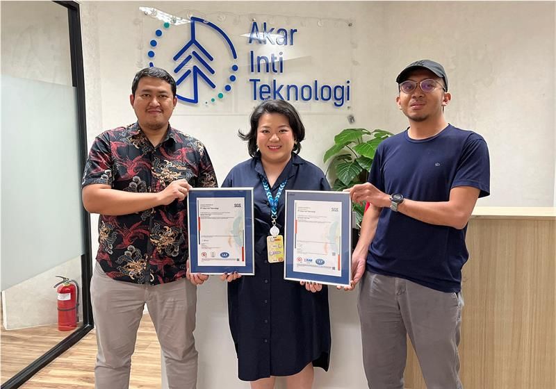 Akar Inti Teknologi Resmi Bersertifikasi ISO/IEC 27001:2022 untuk Layanan Pengembangan Aplikasi